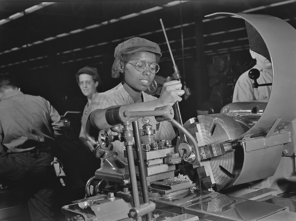 “Rosener the Riveter”: The Unsung WWII Photojournalist – The PurplePrint